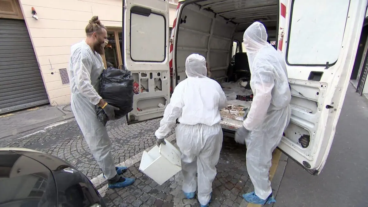 Cleaners les experts du ménage S05E45 Corinne et Francis face à Ambre ...