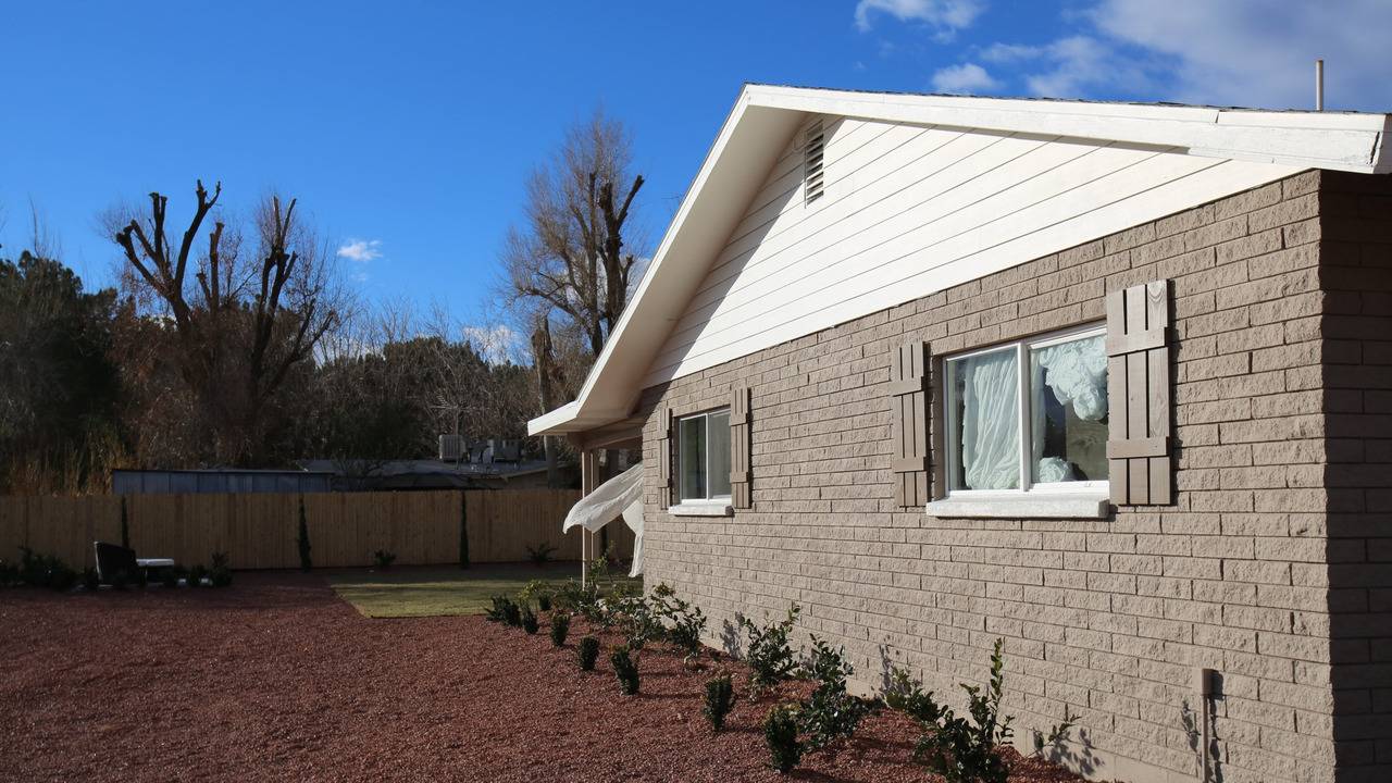 Les rois de la réno S01E11 Le style bord de mer replay