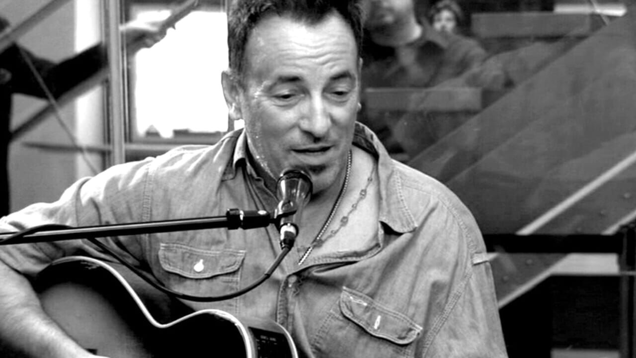 Bruce Springsteen and The E Street Band : "Darkness on the Edge of Town ...