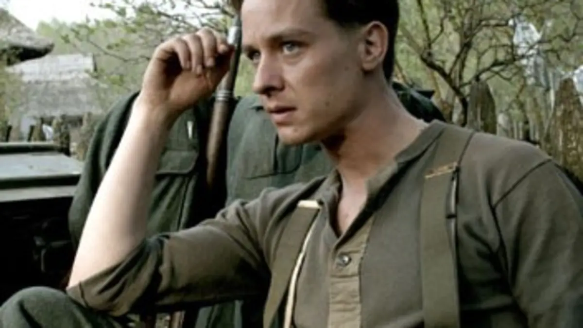 Generation War S01E01 Une autre époque (Série) où regarder TV, Replay ...