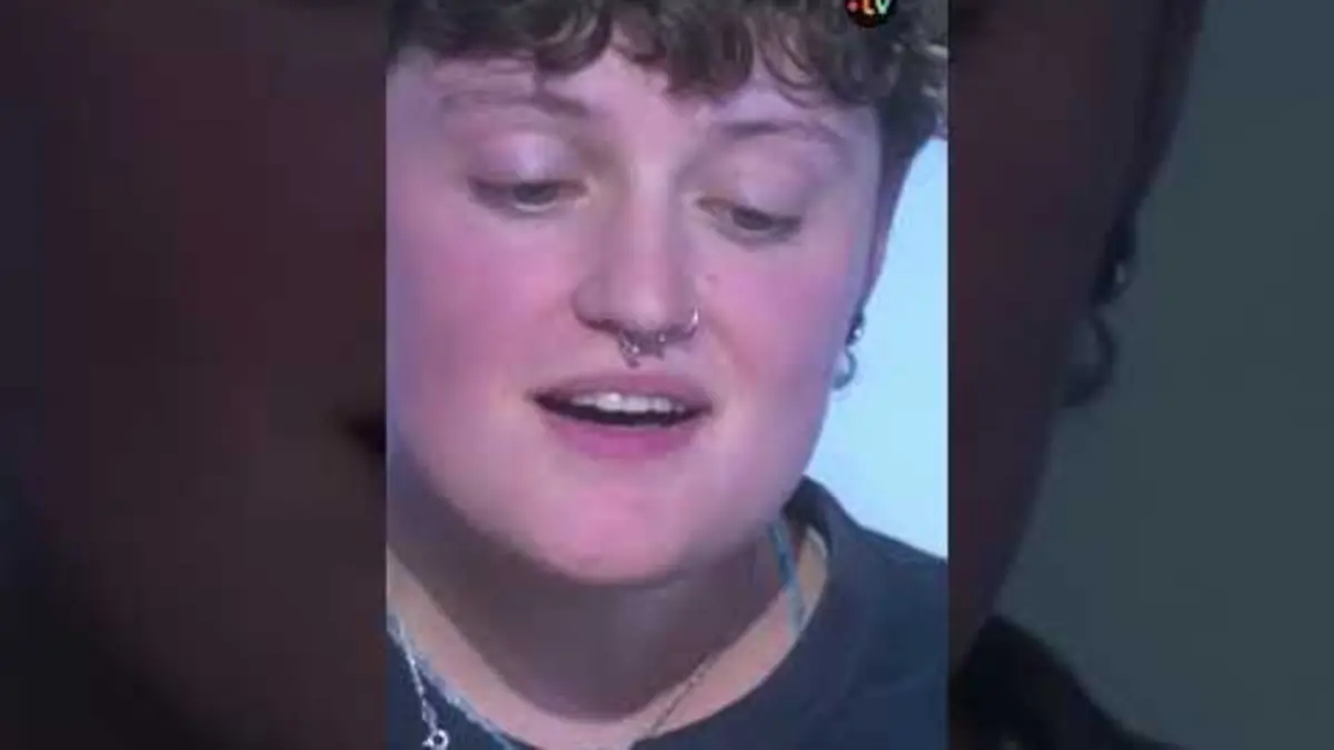 C à vous replay du 19/09/2025 : Alex Montembault interprète "Chez moi ...