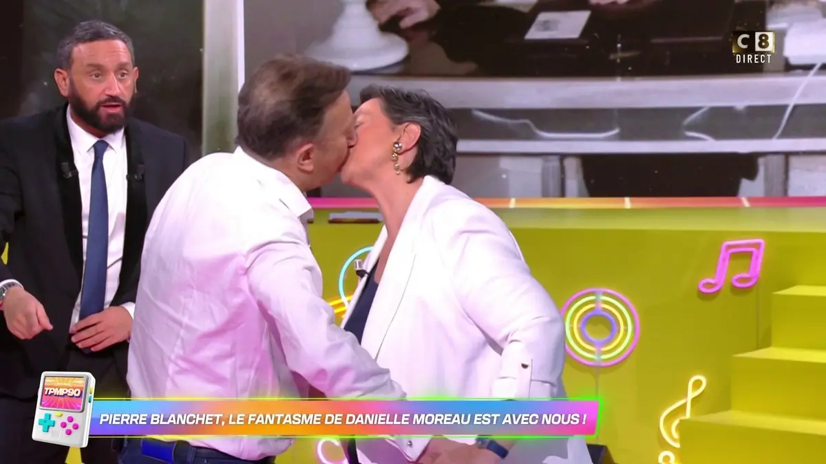 Touche pas à mon poste ! replay du 21/12/2023 : Danielle Moreau embrasse son fantasme Pierre…