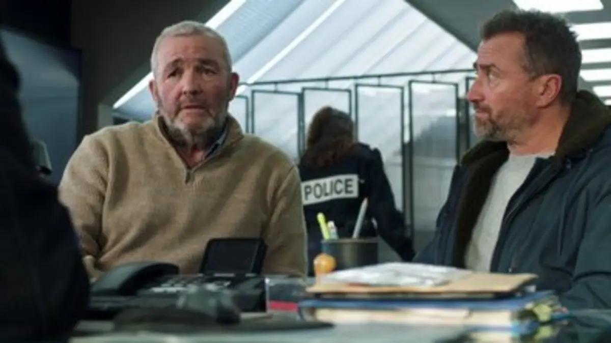 Demain nous appartient replay du 31/01/2024 : DNA du 1er février 2024 en avance - Qui a enlevé la…