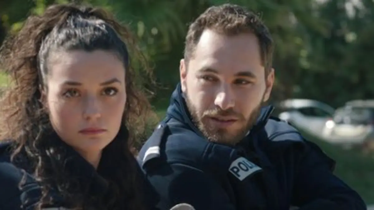 Demain nous appartient replay du 01/01/2025 : DNA du 2 janvier 2025 en avance - Manon met la…