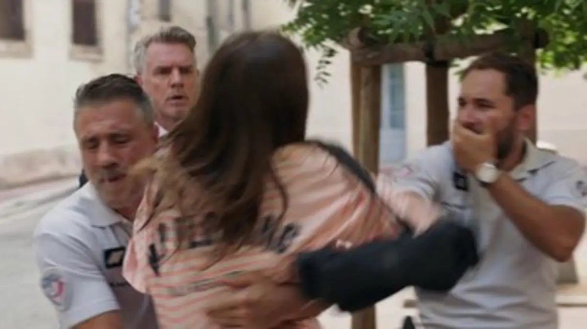 Demain nous appartient replay du 28/08/2025 : DNA - [SPOILER] - Ellie s ...