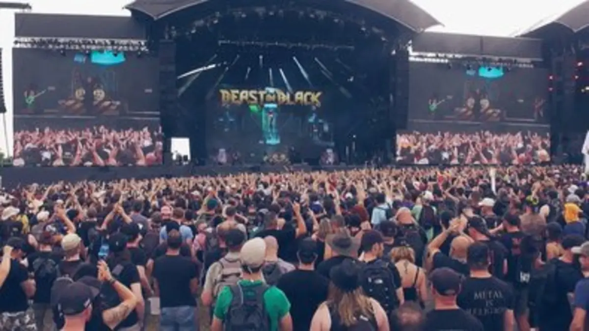 TMC replay du 28/06/2024 : Hellfest et Burning Man : l’incroyable succès des festivals les plus…