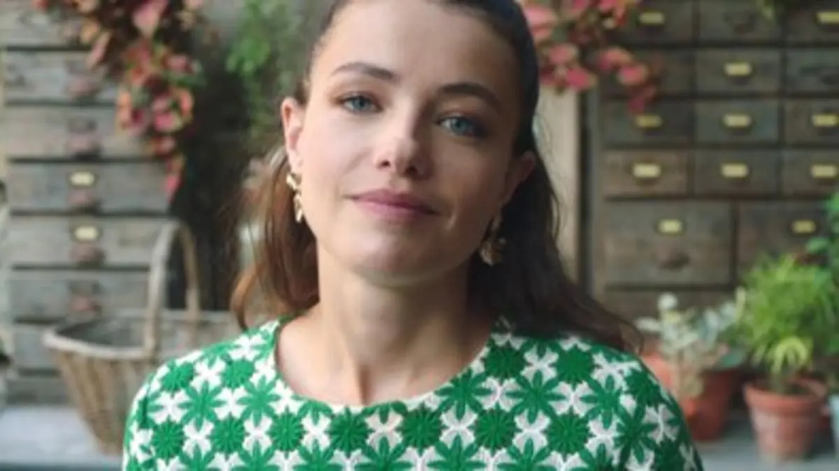 Ici tout commence replay du 04/11/2024 : ITC - [SPOILER] - Anaïs fait un rêve érotique avec…