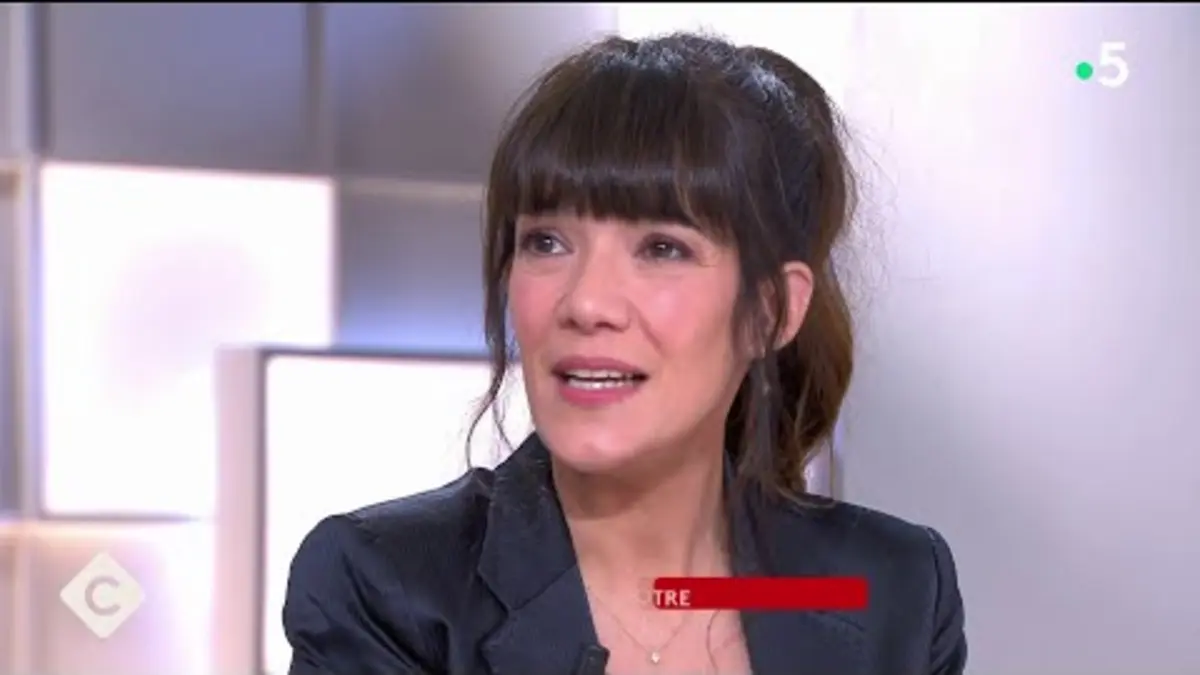 Replay C à vous du 04/03/2025 : « L’intruse » : une nounou d’enfer avec Mélanie Doutey et Lucie…