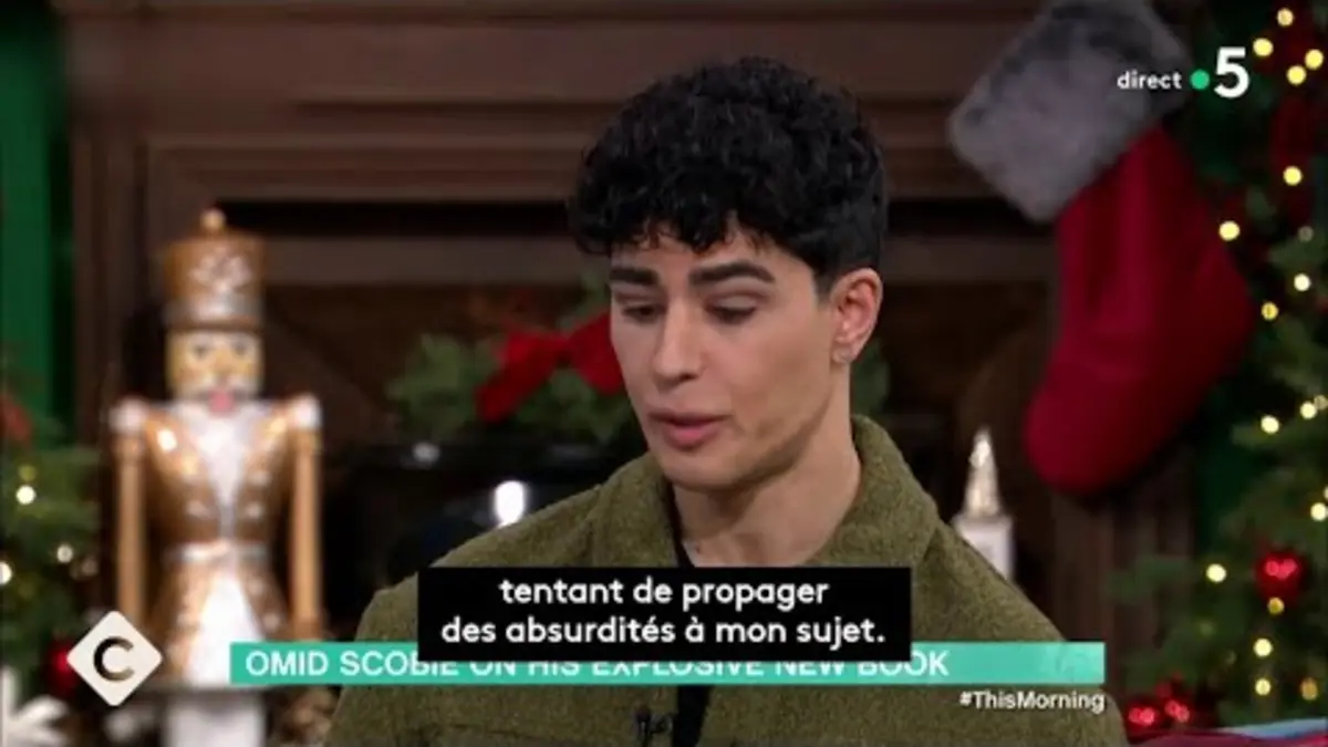 C à vous replay du 01/12/2023 : Le livre qui fait trembler la couronne britannique - C à Vous