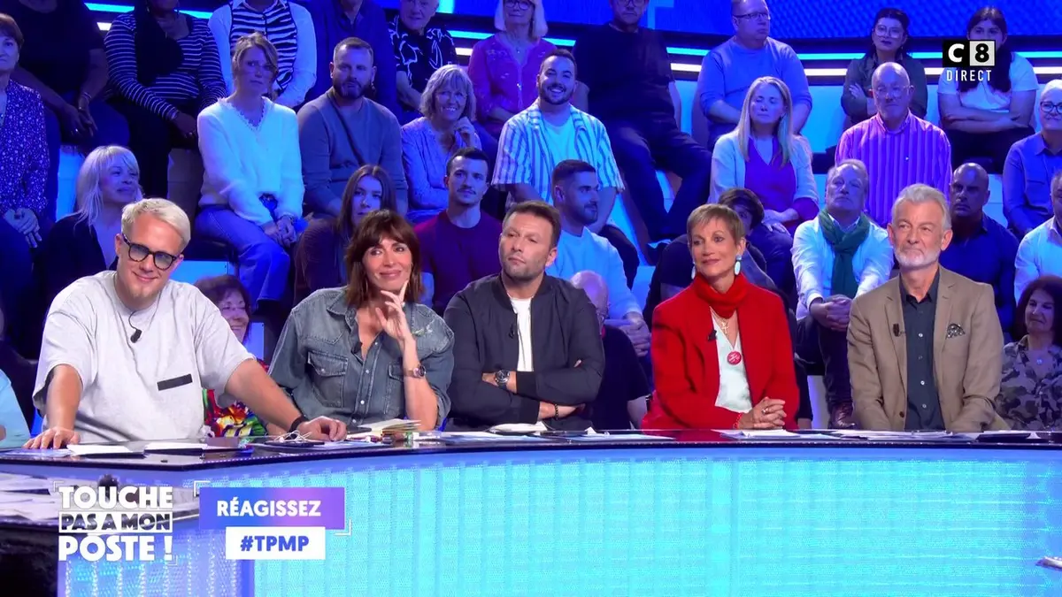 Touche pas à mon poste ! replay du 23/10/2024 : "Les chroniqueurs recherchent du travail"…