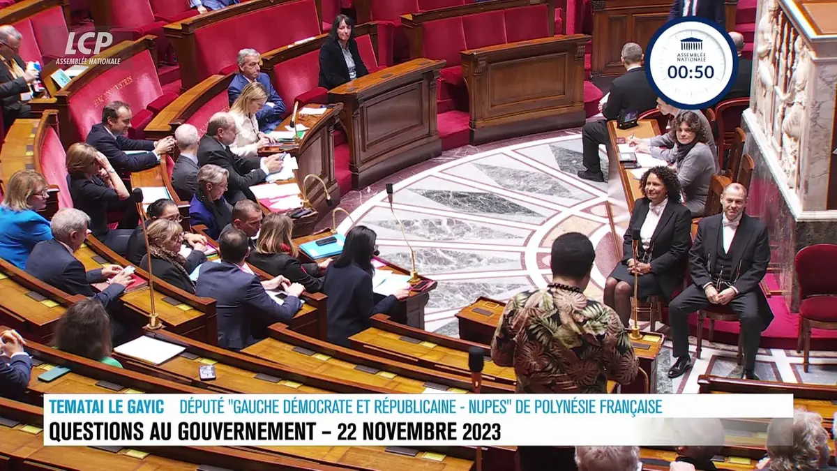 La Chaîne parlementaire replay du 23/11/2023 : Questions au ...