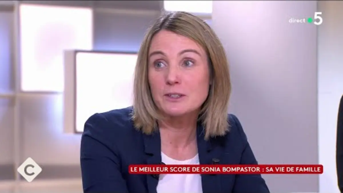 C à vous replay du 21/02/2025 : Sonia Bompastor : le foot féminin ...