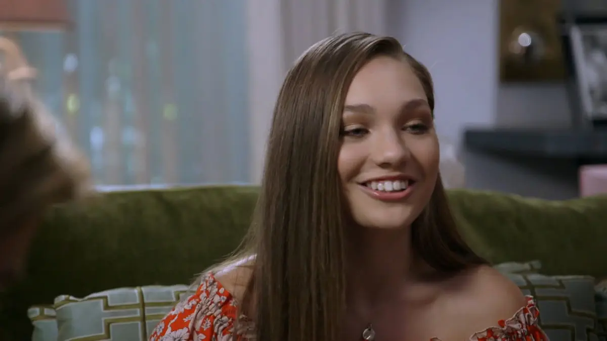 W9 replay du 01/09/2023 : Tyler Henry : le médium d'Hollywood : S3 E8 ...
