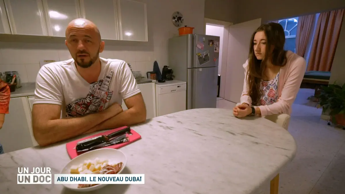 Un jour, un doc replay du 21/07/2025 : Un jour, un doc : Abu dhabi, le ...