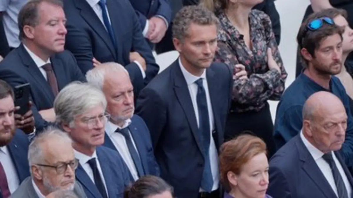 Replay Grands reportages du 01/12/2024 : Grands Reportages - Notre-Dame, le chantier de leur vie ...