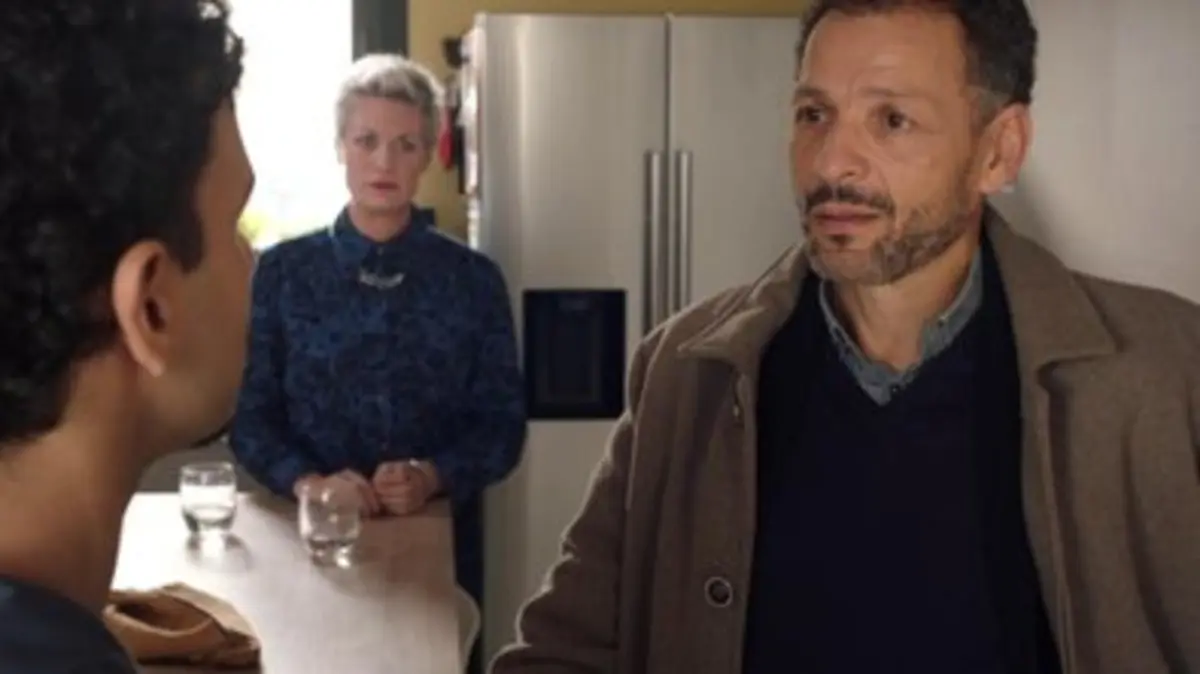 Replay Ici tout commence du 07/12/2024 : ITC - [SPOILER] - Sabri avoue toute la vérité à son père