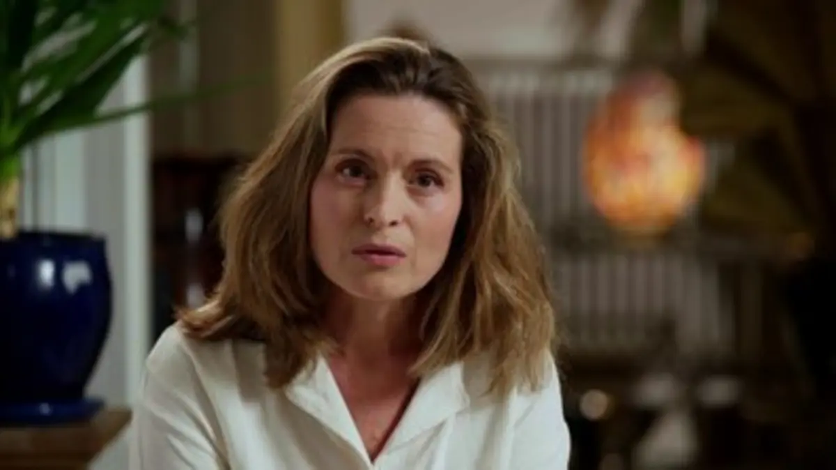 Replay Petits secrets entre voisins du 18/07/2024 : Petits secrets entre voisins - S06 E24 ...