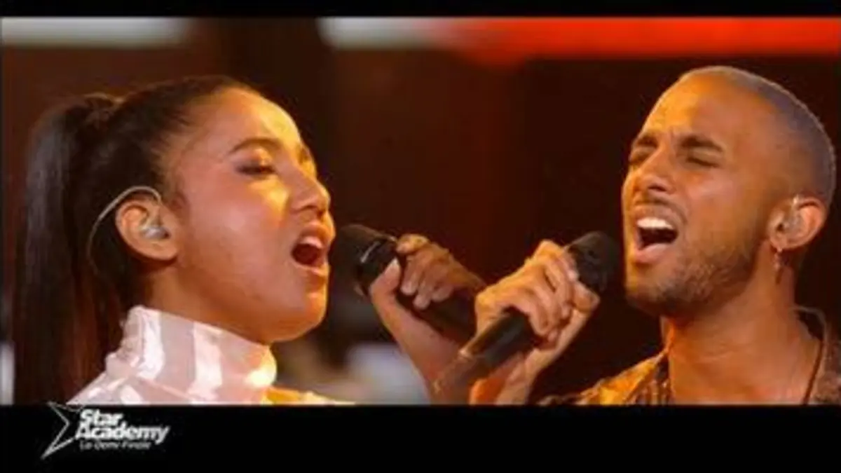 Replay Star Academy du 19/11/2022 : Star Academy 2022 - Anisha et Chris chantent "One" de U2