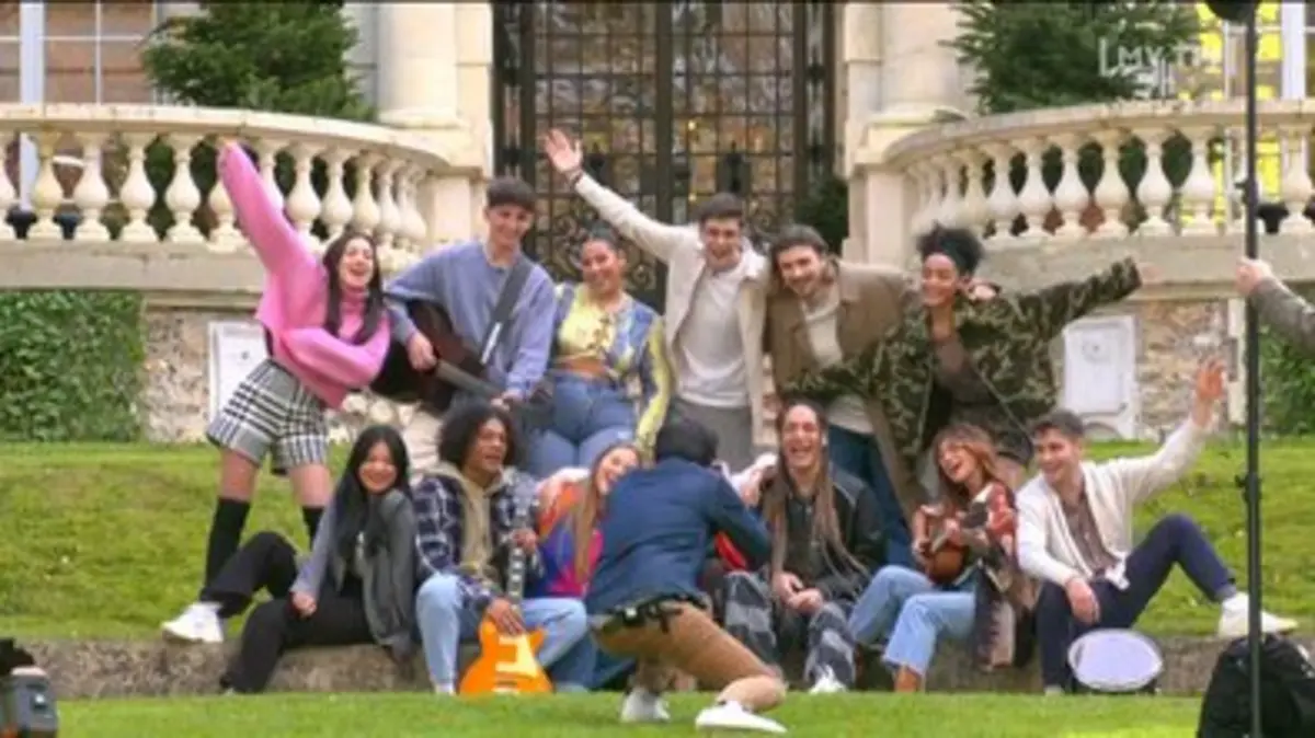 Replay Star Academy du 06/11/2023 : Star Academy 2023 - Ils prennent la pose pour la ...