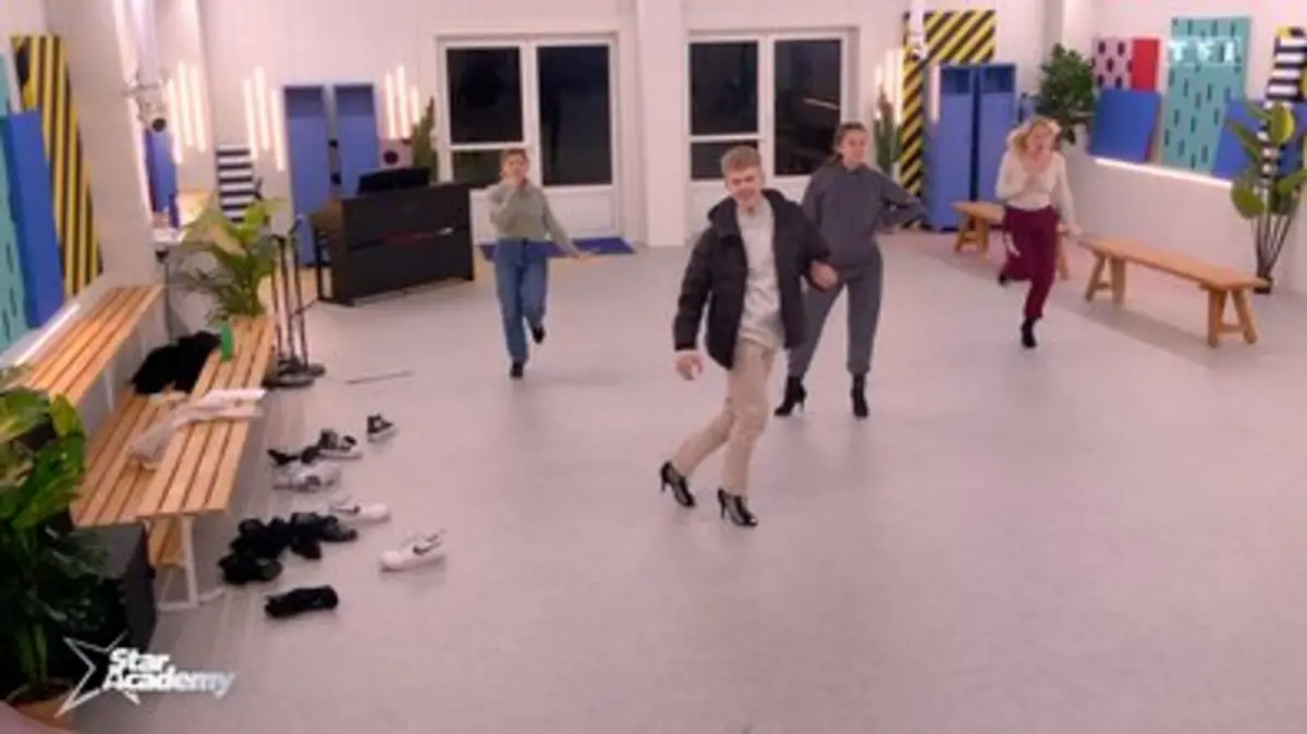 Replay Star Academy du 07/11/2024 : Star Academy 2024 - Charles, le pro du catwalk en talons