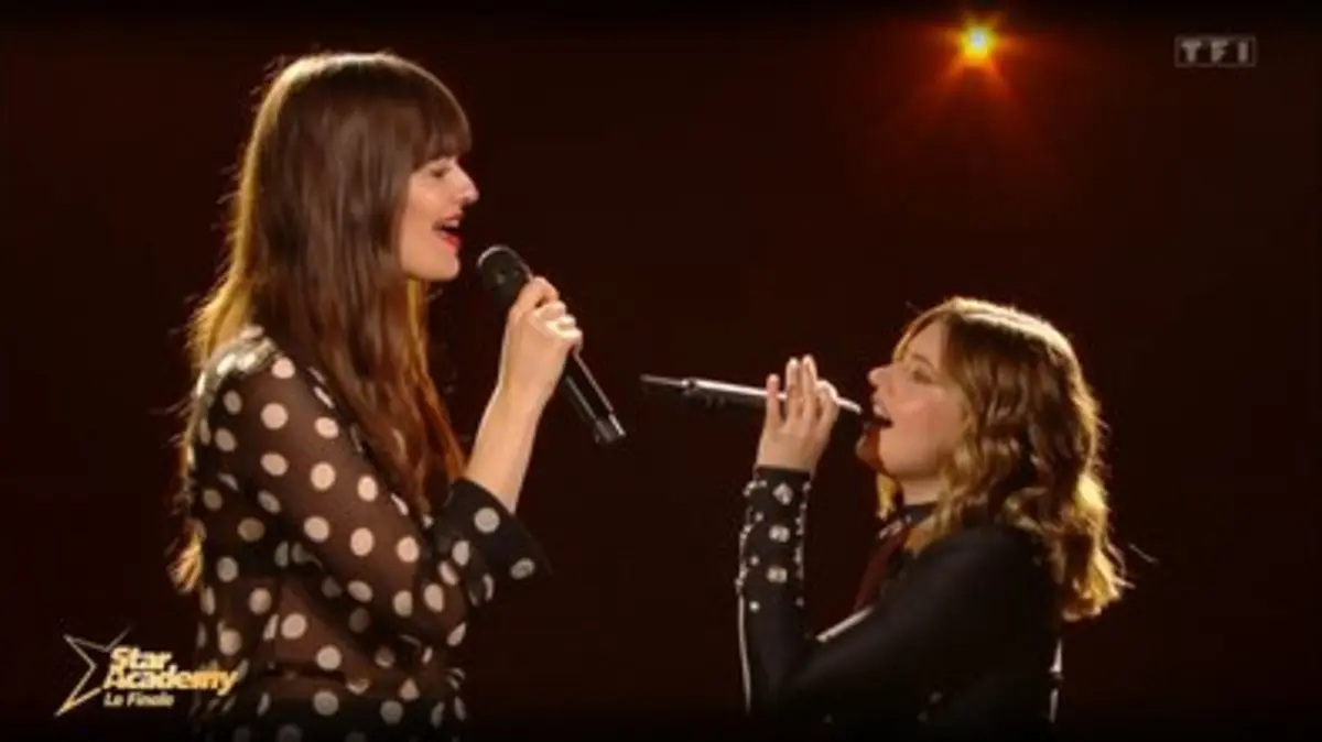 Replay Star Academy du 25/01/2025 : Star Academy 2024 - Marine et Clara Luciani chantent "Courage"